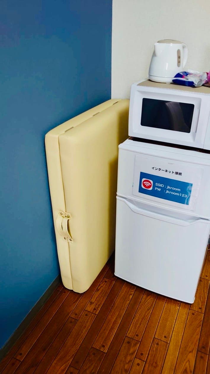 施術台設置🛏️特別期間限定セール中🎉777円✨西小倉駅２分👍プライベート貸切🏚Uber配達OK🛍敷地内にコインパーキング🚙の写真7