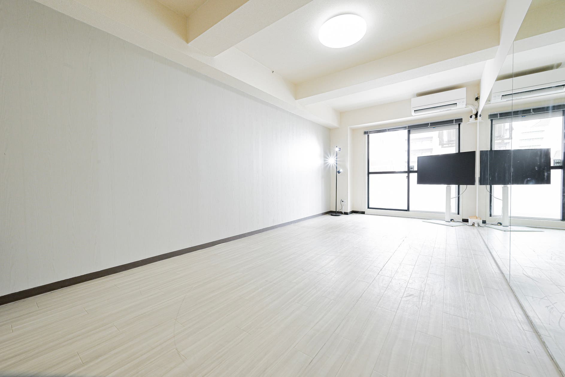 【🚃栄駅/徒歩6分🚃】✨️ダンススタジオ✨️《28㎡》ｰ🧸𝑵𝑬𝑾-𝙊𝙋𝙀𝙉-🧸ダンス・レッスンに最適💃の写真2