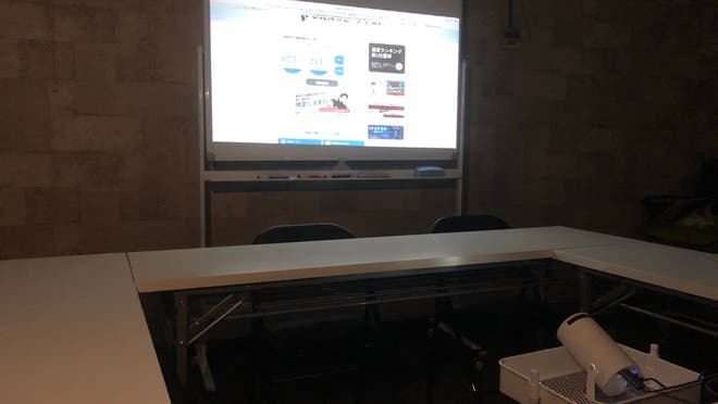 【神田駅南口徒歩1分】駅近レンタルスペース 広さ33㎡・20名まで✨Wi-Fi&プロジェクター完備で会議・研修等も快適に!撮影◎の写真7