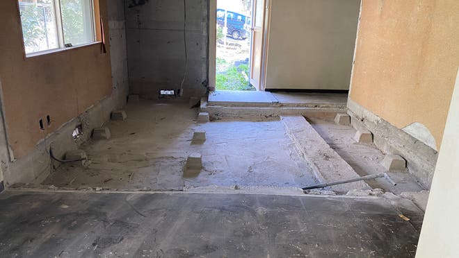 【鉄筋3階の廃墟】伊豆山奥の異空間|撮影・MV・アート制作にの写真5