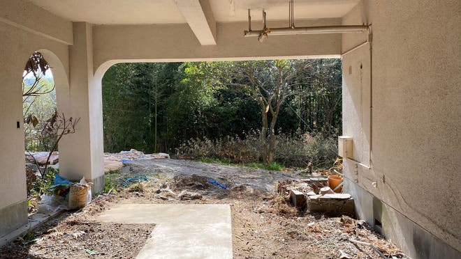 【鉄筋3階の廃墟】伊豆山奥の異空間|撮影・MV・アート制作にの写真16