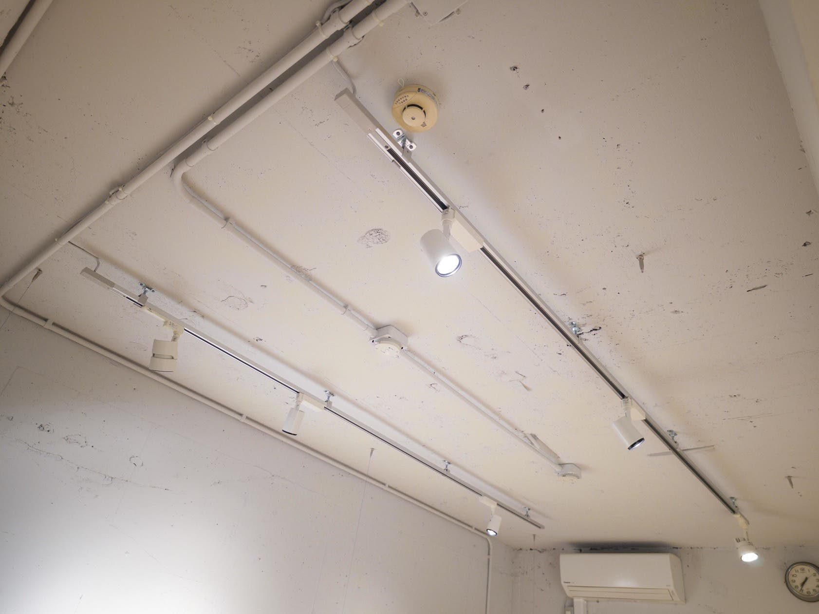 【代官山駅徒歩1分】The TENTが運営する都会的なレンタルスペース｜展示会、受注会に最適なアパレルブランドスペースの写真19