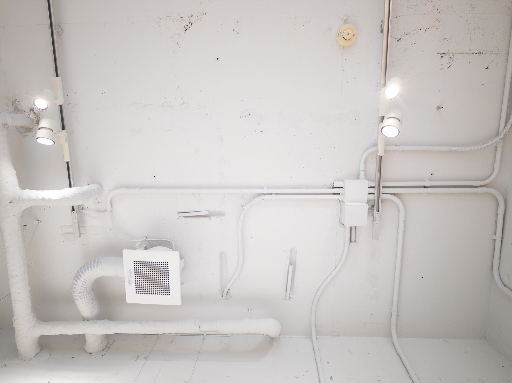 【代官山駅徒歩1分】The TENTが運営する都会的なレンタルスペース｜展示会、受注会に最適なアパレルブランドスペースの写真21