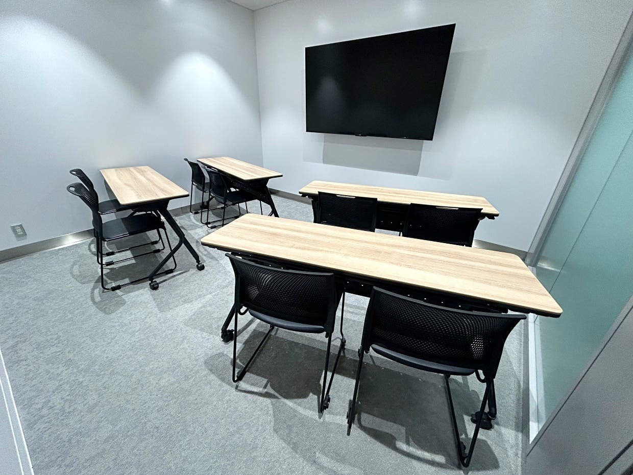 名古屋会議室 広⼩路本町 ROOM B（ｾﾙﾌ設営＆当日予約OK）【栄駅徒歩4分！最大8名！打ち合わせ・会議におすすめ】の写真4