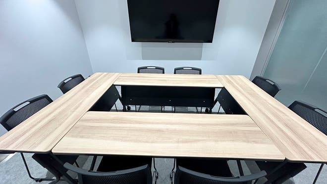 名古屋会議室 広⼩路本町 ROOM B(セルフ設営&当日予約OK)【栄駅徒歩4分!最大8名!打ち合わせ・会議におすすめ】の写真2