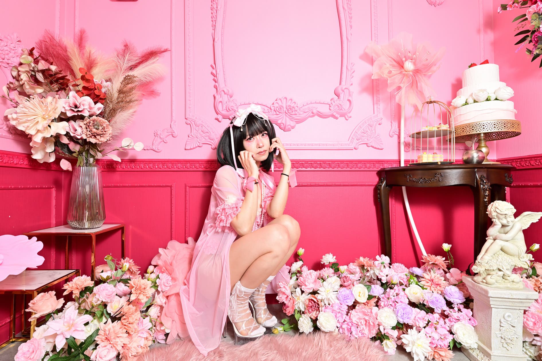 【浅草橋撮影スタジオ】王朝風姫系×オトナ可愛いピンク×エレガントの3ゾーンで撮影｜推しの生誕祭｜コスプレ｜ポートレートに最適の写真20