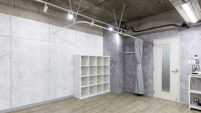 【スタジオ2】府中駅6分/広さ47.8㎡、鏡幅6.5mの中型レンタルスタジオ/ダンスの練習や各種教室利用に最適の写真3