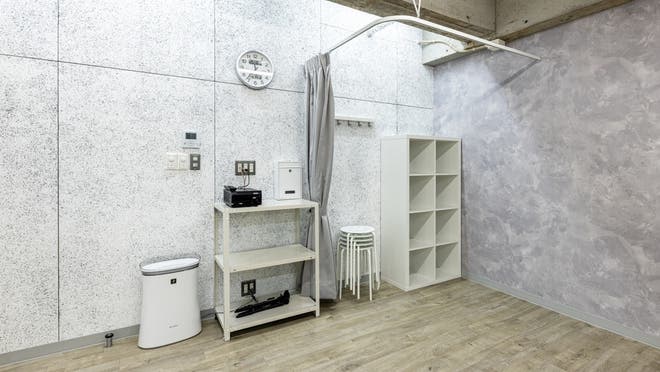 【スタジオ3】府中駅6分/広さ23㎡、鏡幅5.2mの小型レンタルスタジオ/個人練習や少人数でのレッスン等におすすめの写真3