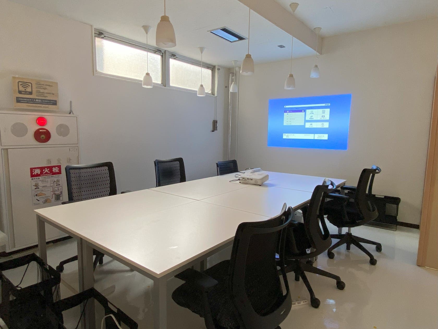 【所沢駅徒歩2分】6人まで利用可　ミーティングやグループワークに最適な準個室　講座やワークショップなどに利用できますの写真6