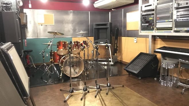 本格的な器材を取り揃えたスタジオ 様々な音楽シチュエーションにどうぞ Dstの写真3