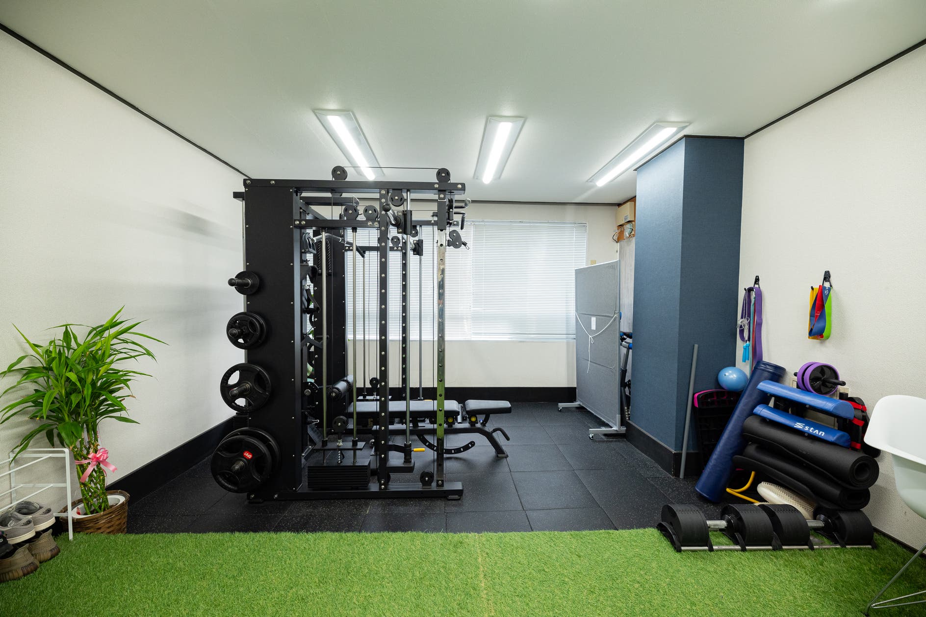 上本町・谷9徒歩3分広々パーソナルジムの写真5