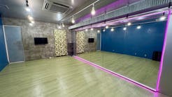 天文館通駅から徒歩4分♪オープン特価中!音に合わせて七色LEDが光り心も踊る✨地下一階ジャンプOK!ダンス、撮影などにおススメ♬の写真3