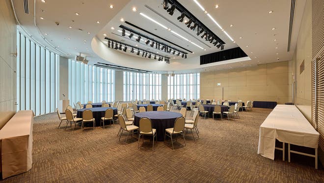 ブリーゼプラザ 小ホール 最大330名収容【JR大阪駅に直結!スタッフ常駐の多目的ホール&会議室】の写真5