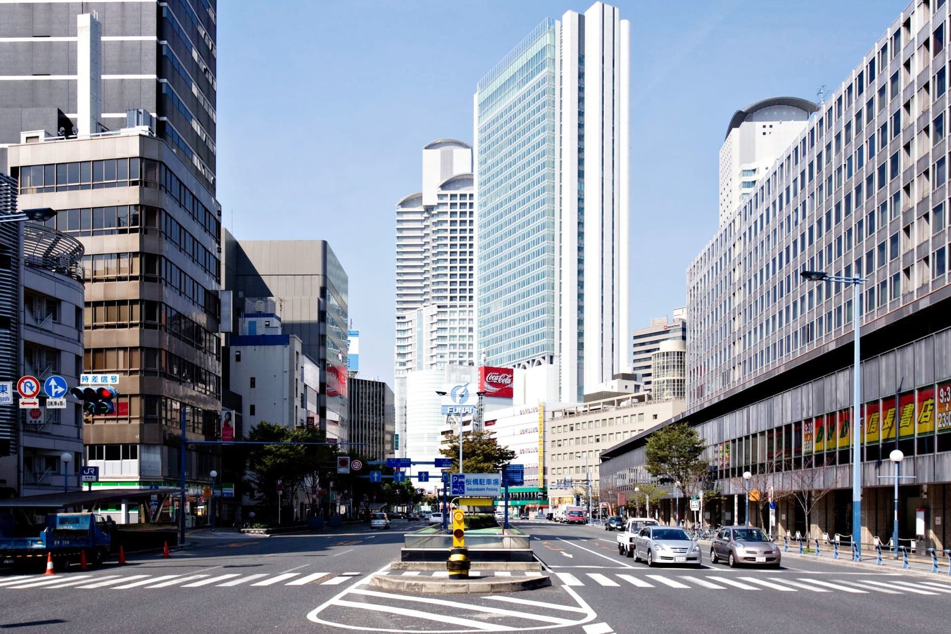 ブリーゼプラザ 小ホール 最大330名収容【JR大阪駅に直結！スタッフ常駐の多目的ホール＆会議室】の写真15