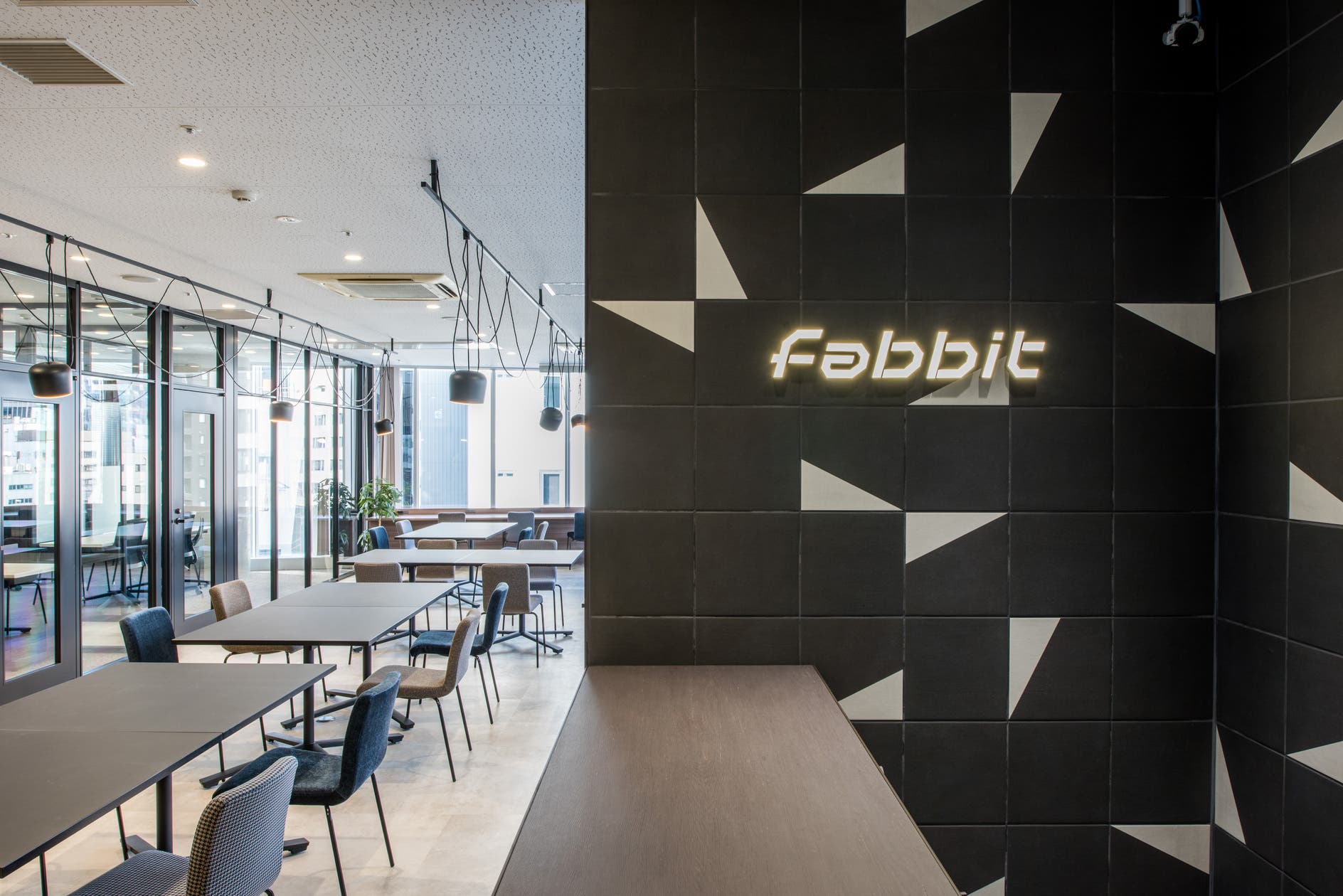 【fabbit銀座】会議室の写真3