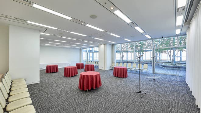 ブリーゼプラザ 801号室+802号室 最大90名収容【JR大阪駅に直結!屋上庭園や空が見える明るく開放的な空間】の写真2