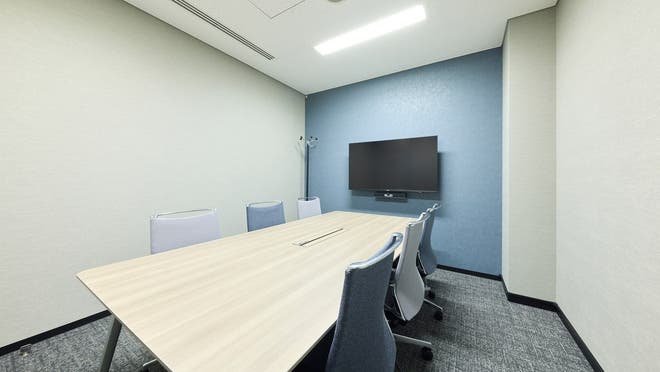 ブリーゼプラザ meeting room A 最大6名収容【JR大阪駅に直結!商談や面談・控室にもおすすめ】の写真1