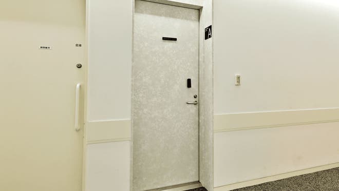 ブリーゼプラザ meeting room A 最大6名収容【JR大阪駅に直結!商談や面談・控室にもおすすめ】の写真4