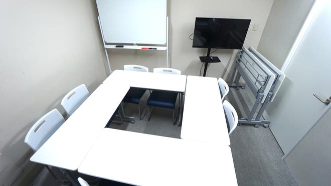 <ビズボ会議室赤坂見附駅前>赤坂見附駅10番出口徒歩1分🚃光回線Wi-Fi📶モニター🖥️会議/商談/ワークショップ/撮影の写真5