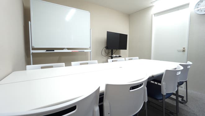 <ビズボ会議室赤坂見附駅前>赤坂見附駅10番出口徒歩1分🚃光回線Wi-Fi📶モニター🖥️会議/商談/ワークショップ/撮影の写真7