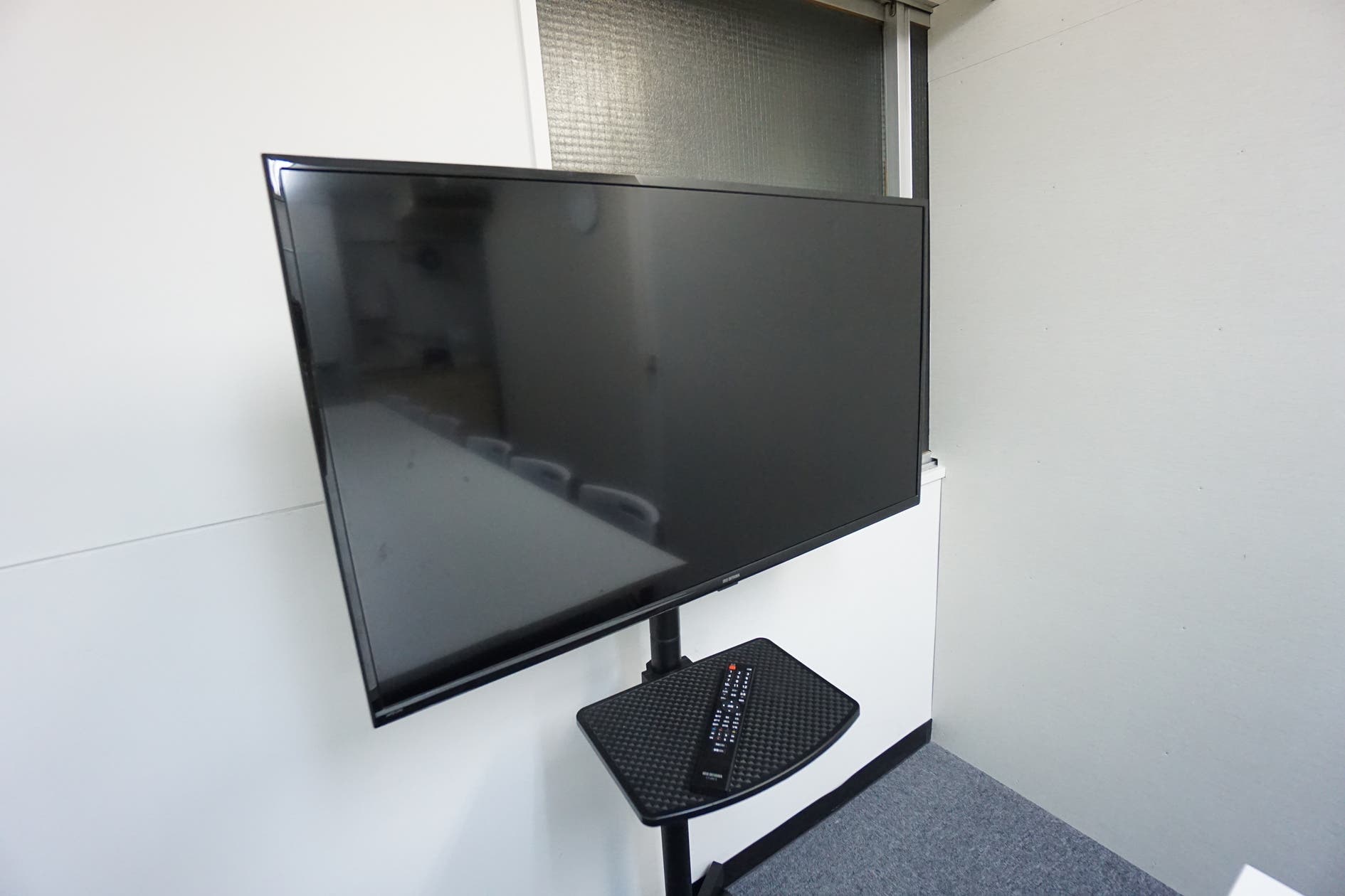 ＜ビズボ会議室大手町駅前＞大手町駅徒歩4分🚃光回線Wi-Fi📶モニター🖥️会議/商談/ワークショップ/撮影の写真5