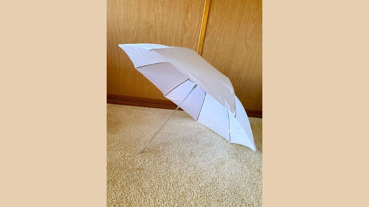 撮影機材レンタル アンプレラ 白黒2色の画像1