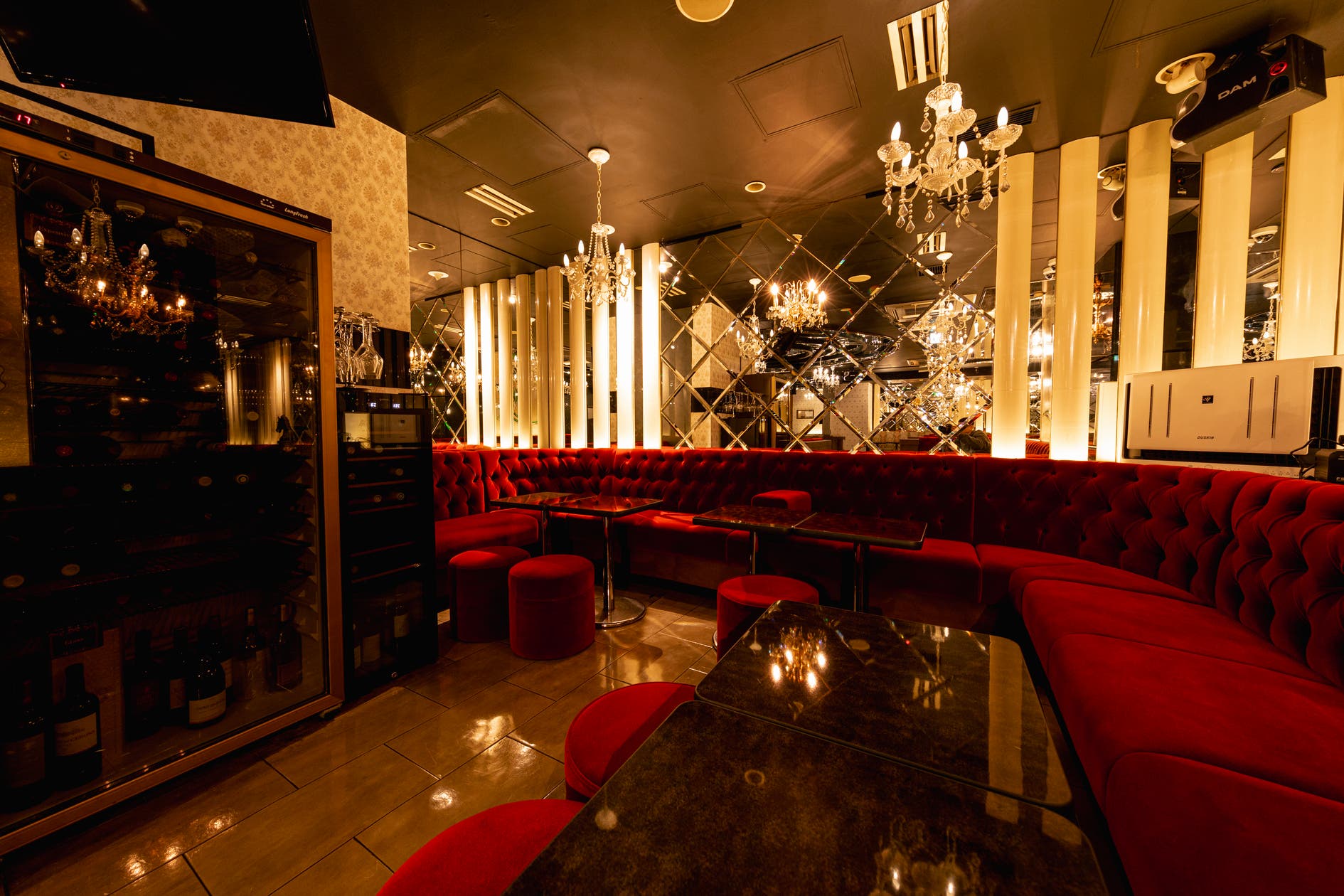 🌟格安利用キャンペーン実施中🌟【西武新宿駅徒歩4分】ヴェルサイユ宮殿をモチーフとした気品のある内装/撮影・イベントで利用可能の写真4