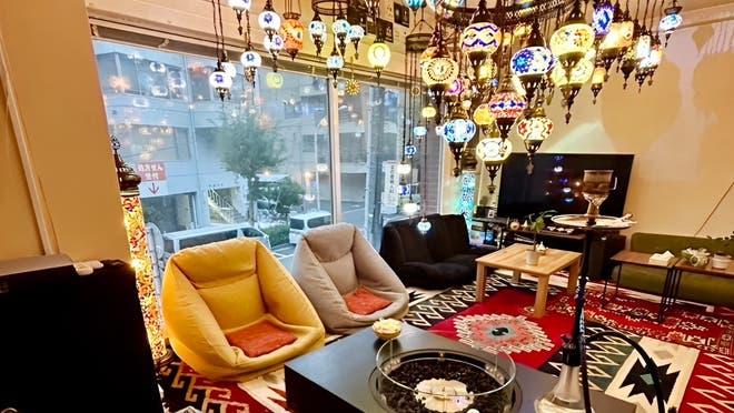 【シーシャバー丸々貸し切り☕️】大塚駅徒歩3分🚃最大20名✨飲み会🍻ダーツ台🎯カラオケ🎤の写真1