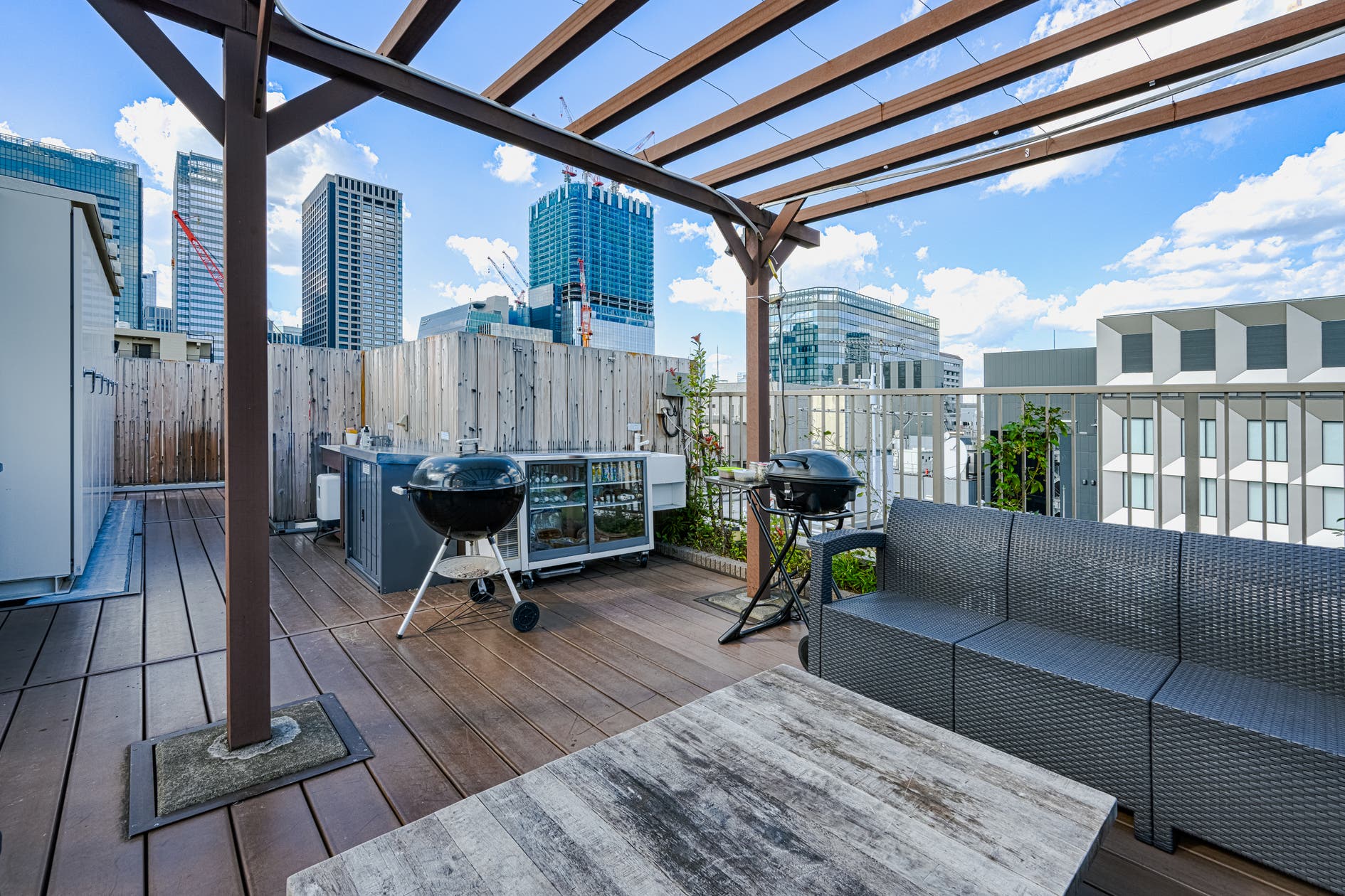 茅場町駅より徒歩3分！ルーフトップで都会を堪能するBBQ♪の写真1