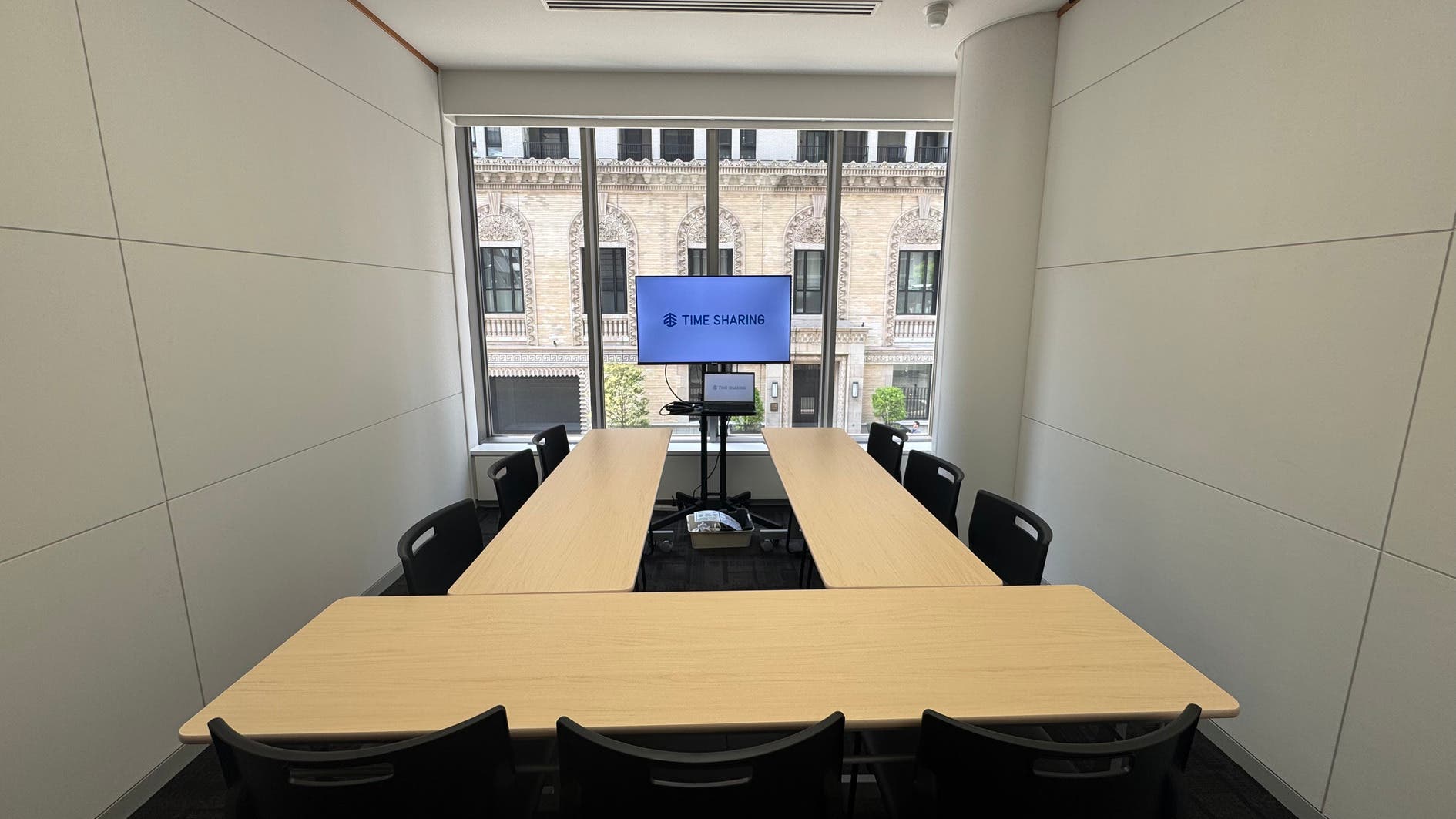 Room.2【淀屋橋駅/北浜駅 徒歩2分】オプション料金0円で設備・備品使い放題♪便利な駅近♥の写真2