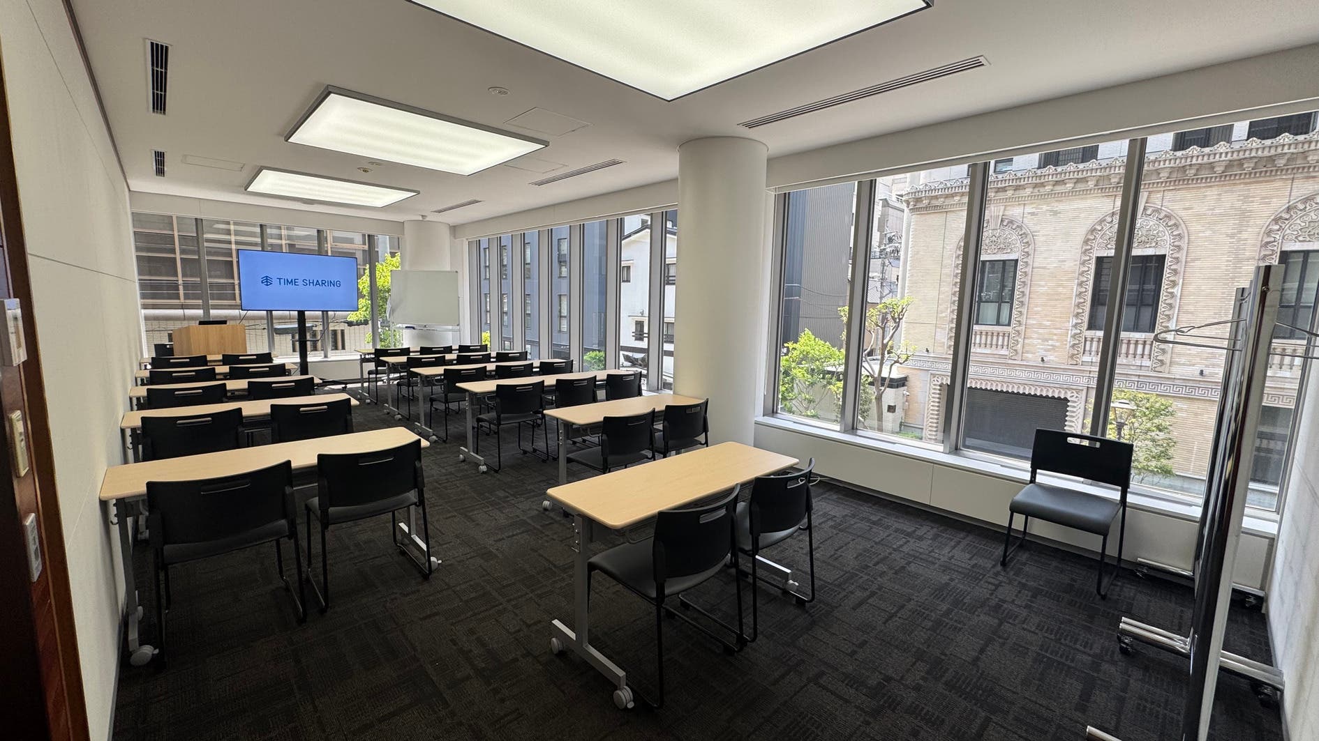 Room.3【淀屋橋駅/北浜駅 徒歩2分】オプション料金0円で設備・備品使い放題♪便利な駅近♥の写真1