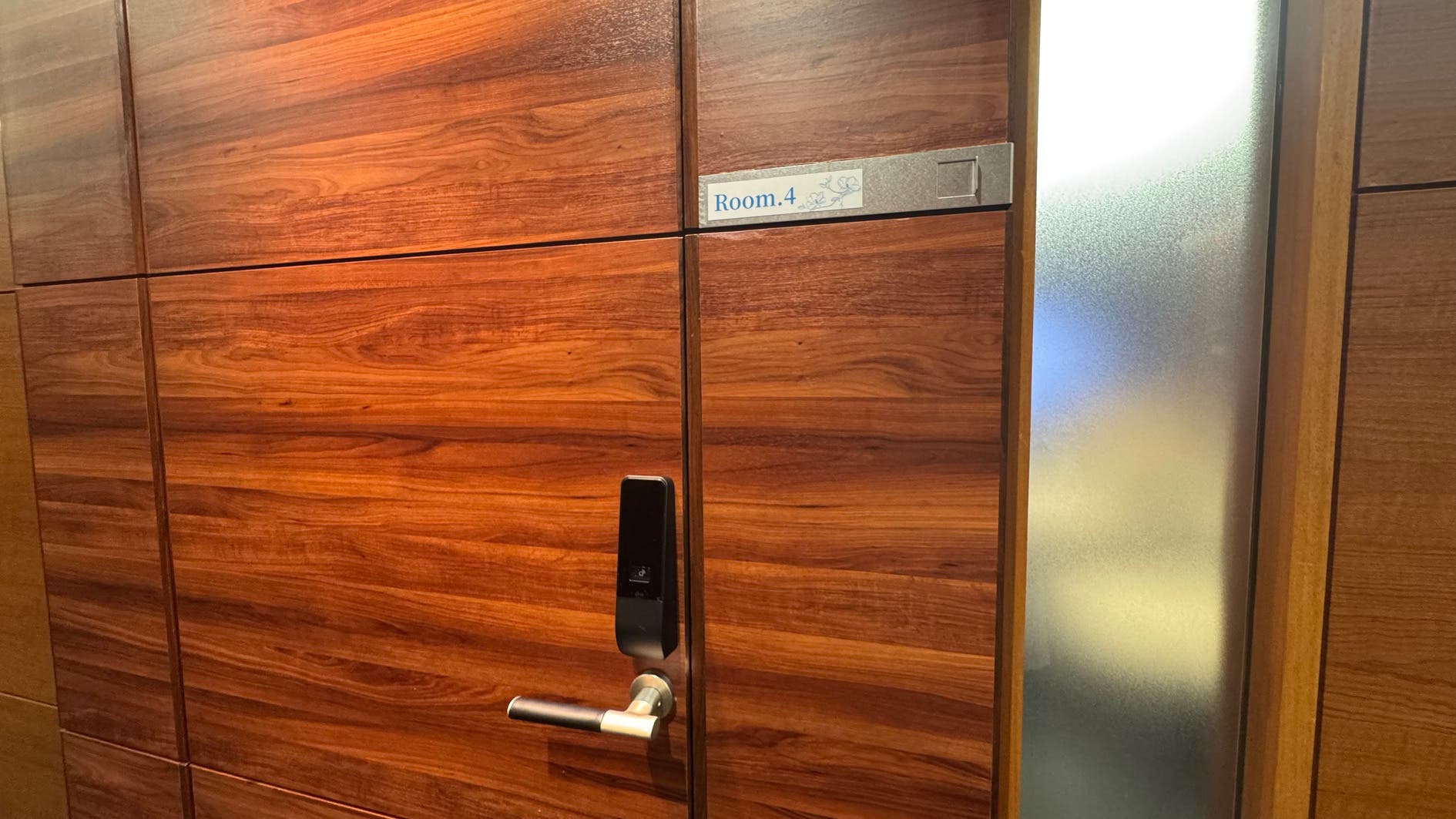 Room.4【淀屋橋駅/北浜駅 徒歩2分】オプション料金0円で設備・備品使い放題♪便利な駅近♥の写真6