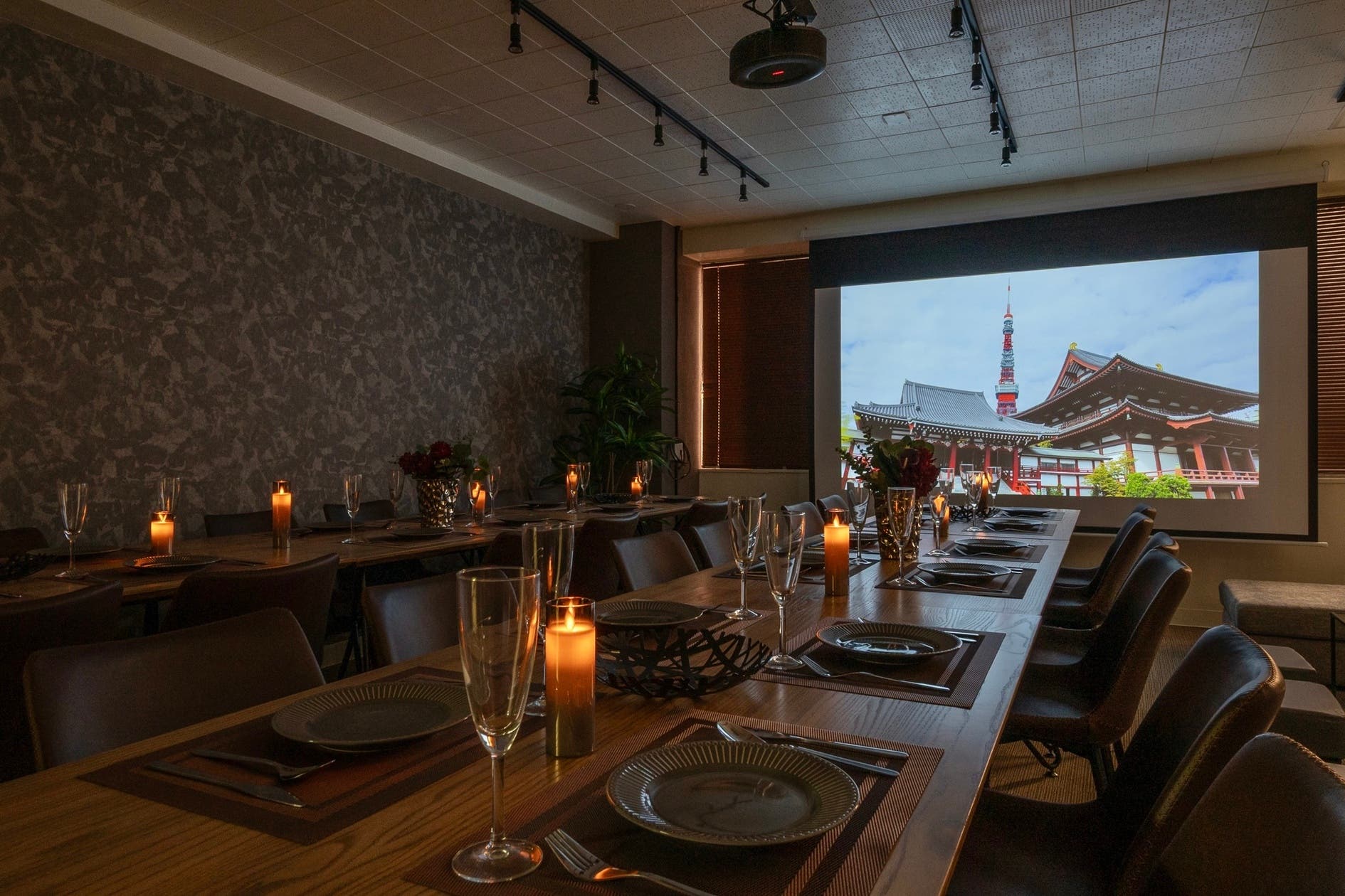 代々木駅1分🚃最大40名着席🎉大型スクリーン🎬映画・大人気ゲーム機🎮おしゃれなケータリング♪の写真25