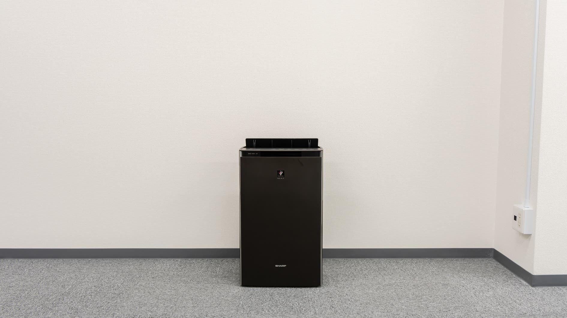 【西新宿駅3分】36席/プロジェクター/ホワイトボード/光回線WiFi/演台☆1日1回スタッフ完全清掃のセミナールームの写真17