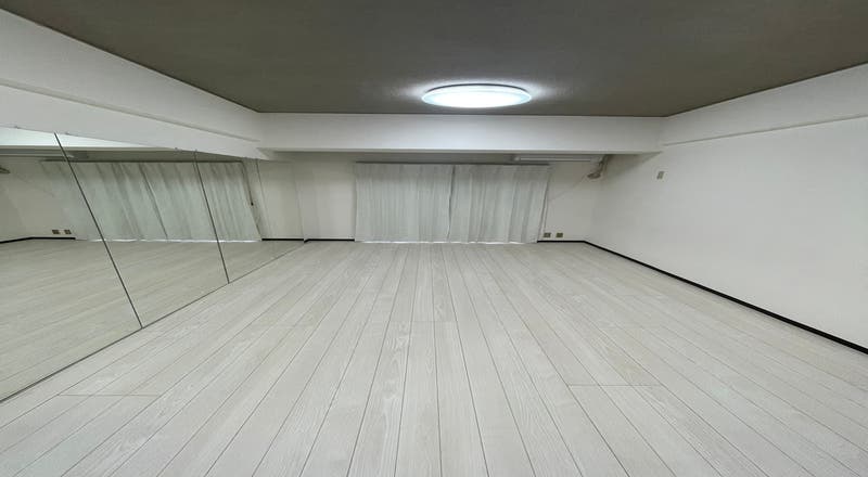 【博多駅徒歩5分】　ダンスができるレンタルスタジオ｜大型鏡とフローリング｜空いていれば当日予約も可能です！