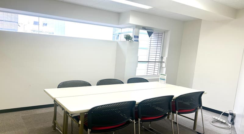 駅チカ！冷房完備◎【赤坂見附徒歩2分/赤坂５分】＜Room404＞1～6名/無料Wi-Fi/24ｈ利用可/ドリンク飲み放題