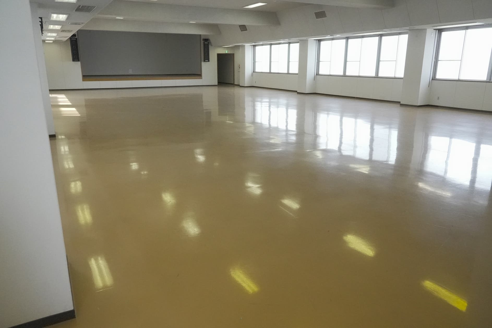 体育館｜飯田橋駅徒歩2分学校跡地のレンタルスペース／📷撮影🏸スポーツ🧘‍♀️ヨガ💃ダンス 🎤トークショーなどの写真6