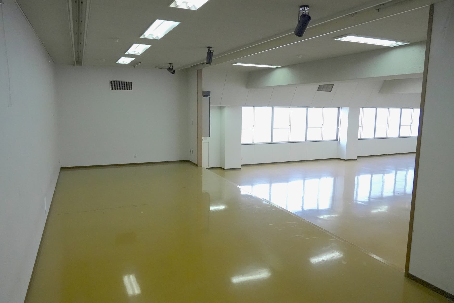 体育館｜飯田橋駅徒歩2分学校跡地のレンタルスペース／📷撮影🏸スポーツ🧘‍♀️ヨガ💃ダンス 🎤トークショーなどの写真7