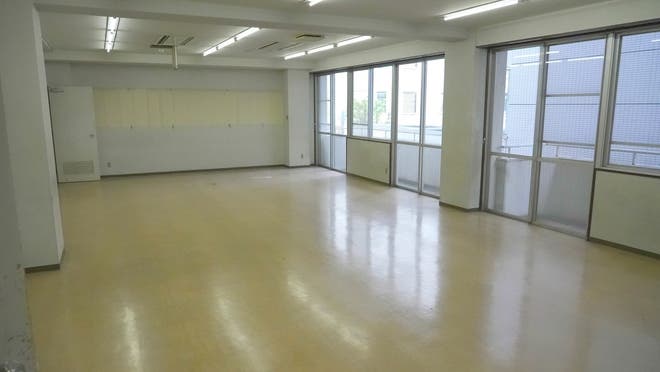 教室:A|飯田橋駅徒歩2分学校跡地のレンタルスペース/📷撮影🏫セミナー🖊️ワークショップ👥説明会 🎨教室の写真2