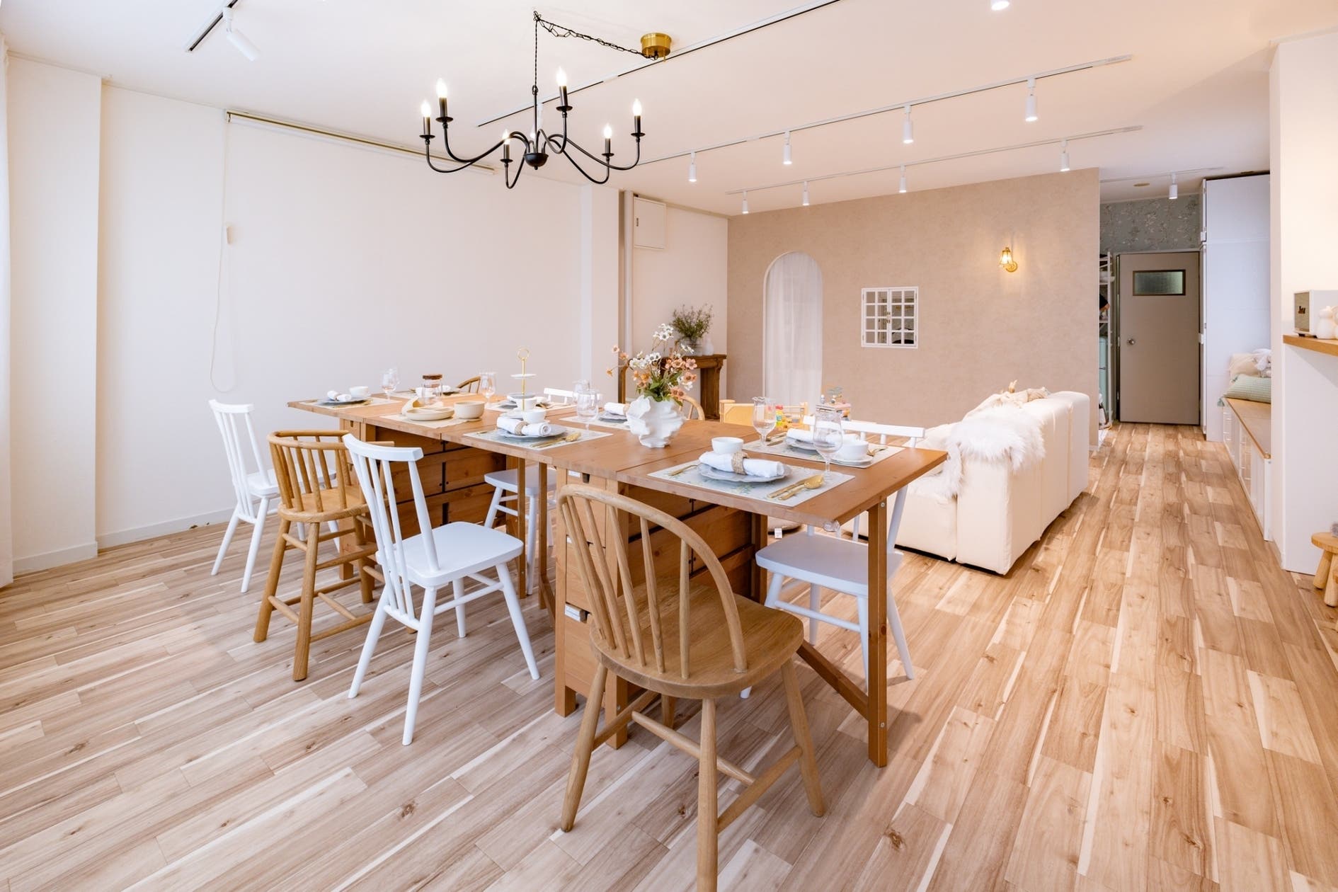 OPEN記念🎉最大30名｜7路線最寄り徒歩5分｜自然光✨ママ会🍼ベビーカー置き場オムツ台👶ゲーム機🎮 韓国スタジオ風🌸の写真28