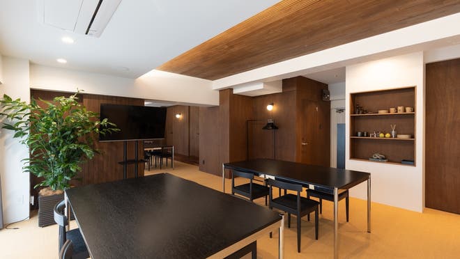 【目黒駅徒歩1分 / -ROOM2-】撮影・会議・セミナーに最適 / プロジェクター・スクリーンも完備の写真1