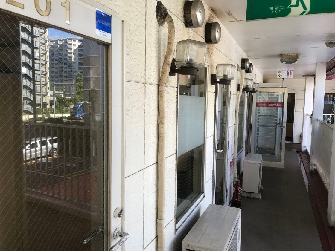 【東京　東陽町】落ち着いた雰囲気のスペースをフロアごと貸し切って会議・打ち合わせや宴会に！2Fの写真1