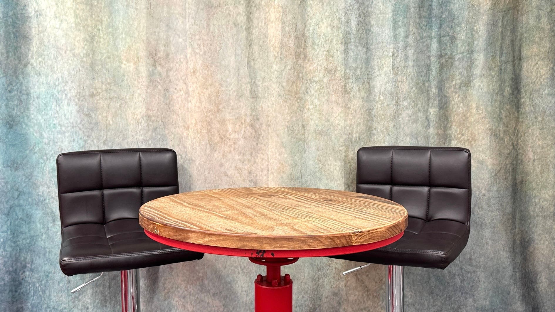 【学芸大学駅から徒歩10分】背景着せ替え自由な生配信（高速光回線）・撮影スタジオ。グリーンバックも対応可。の写真4