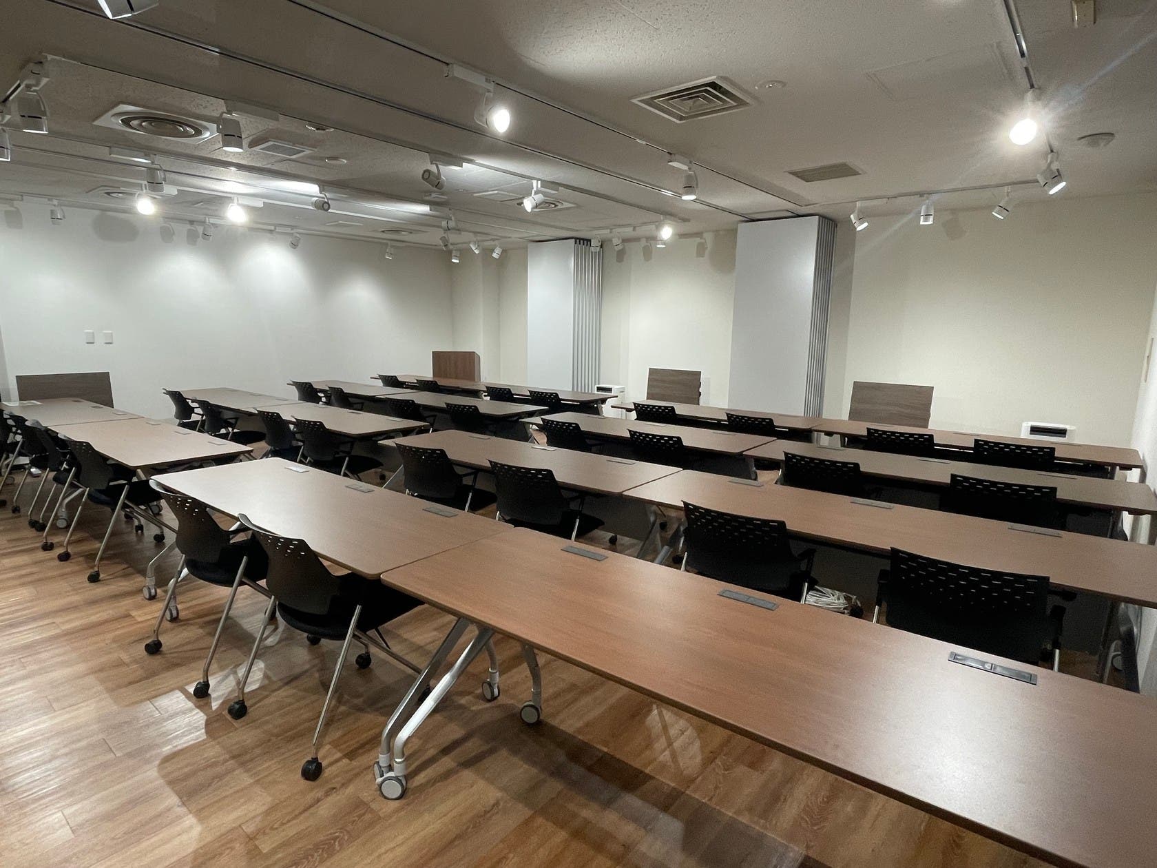 【！20%OFF実施中！】溜池山王駅徒歩1分！ 会議・研修・セミナーに最適！（定員40名）　【貸し切り利用】の写真5