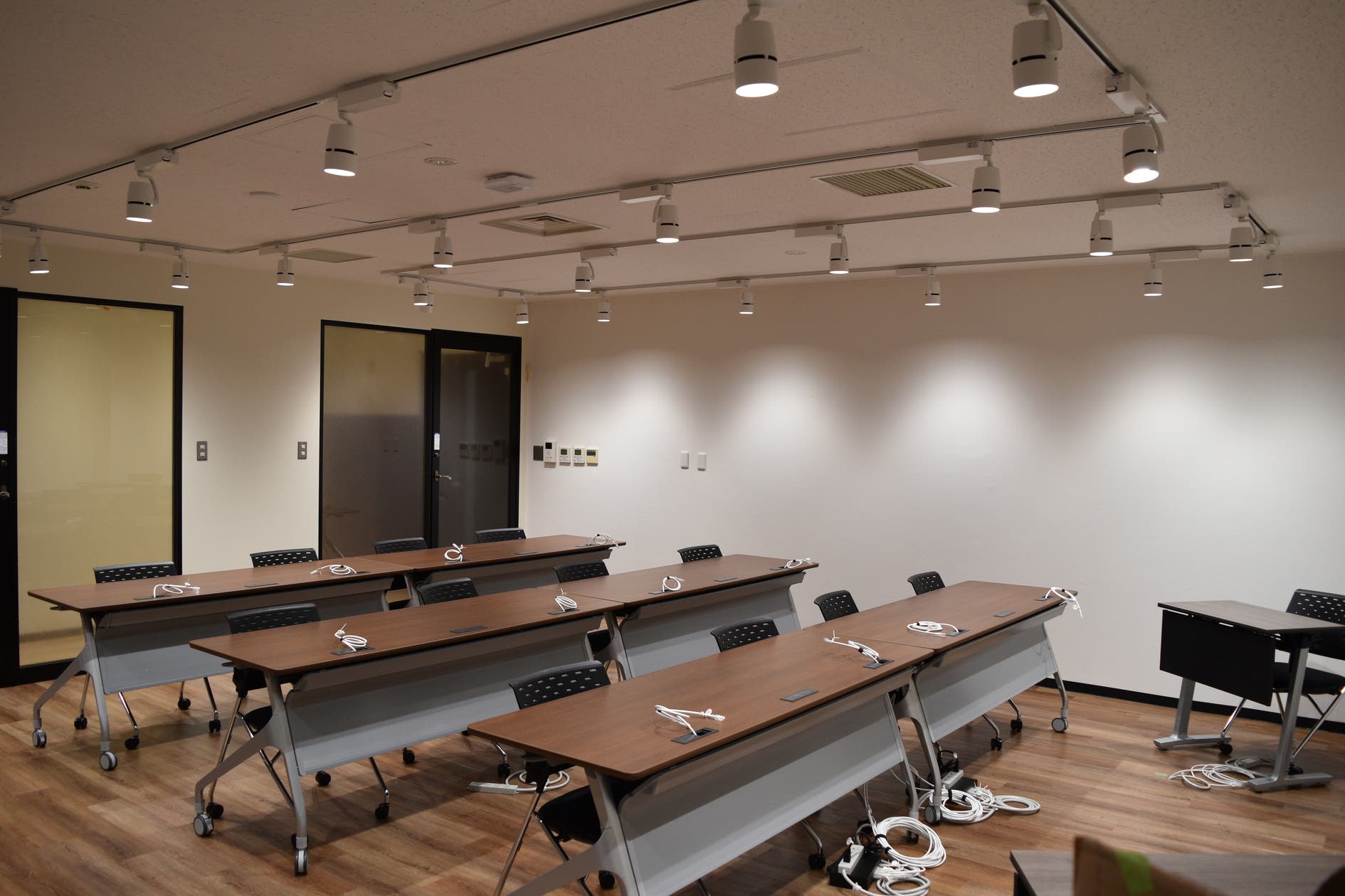 【！20%OFF実施中！】溜池山王駅徒歩1分！ 会議・研修・セミナーに最適！（定員40名）　【貸し切り利用】の写真4