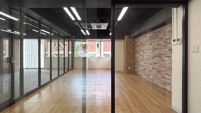 【渋谷・表参道】長期貸出可能!撮影・演劇練習・ワークショップに/青山学院大学西門前、111㎡広々スペースの写真4