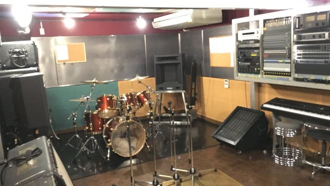 本格的な器材を取り揃えたスタジオ 様々な音楽シチュエーションにどうぞ 2stの写真1