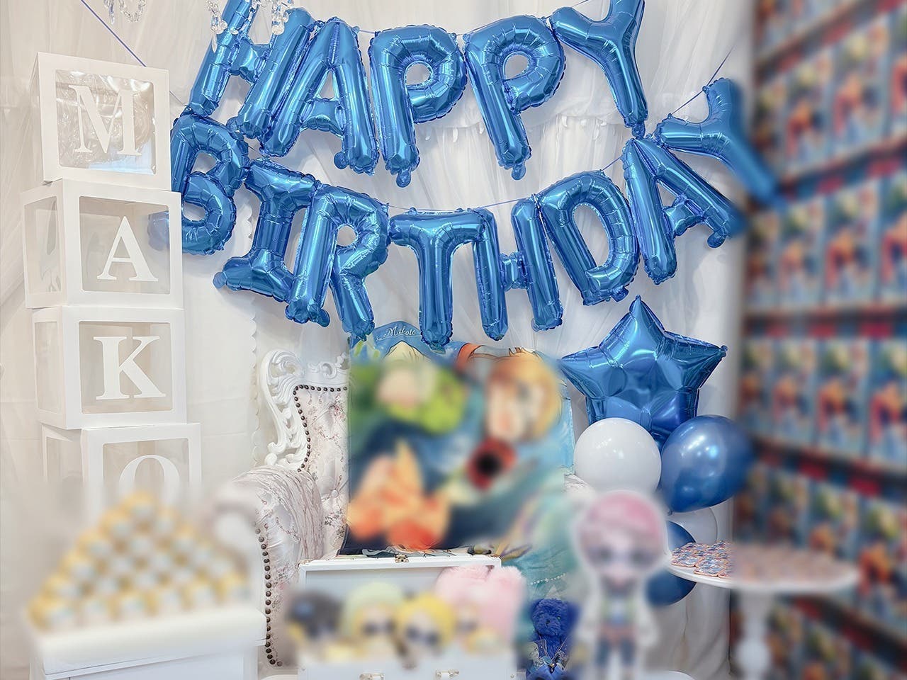 少ないグッズでも可愛く撮れる✨ 白×アンティークの小さな推し活ルームの写真26