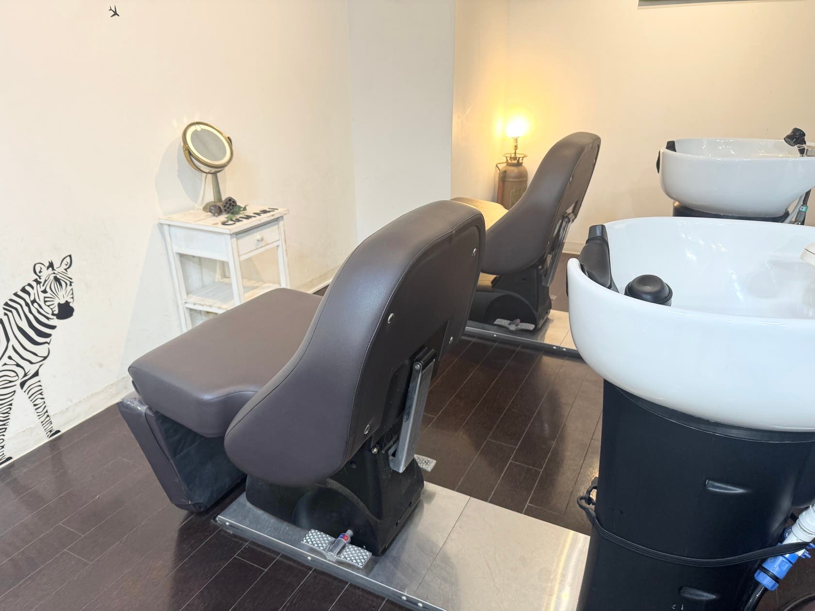 【シェアサロン】池袋西口駅から徒歩2分の面貸しサロン。面貸し,撮影会、講習などにおすすめ。の写真4