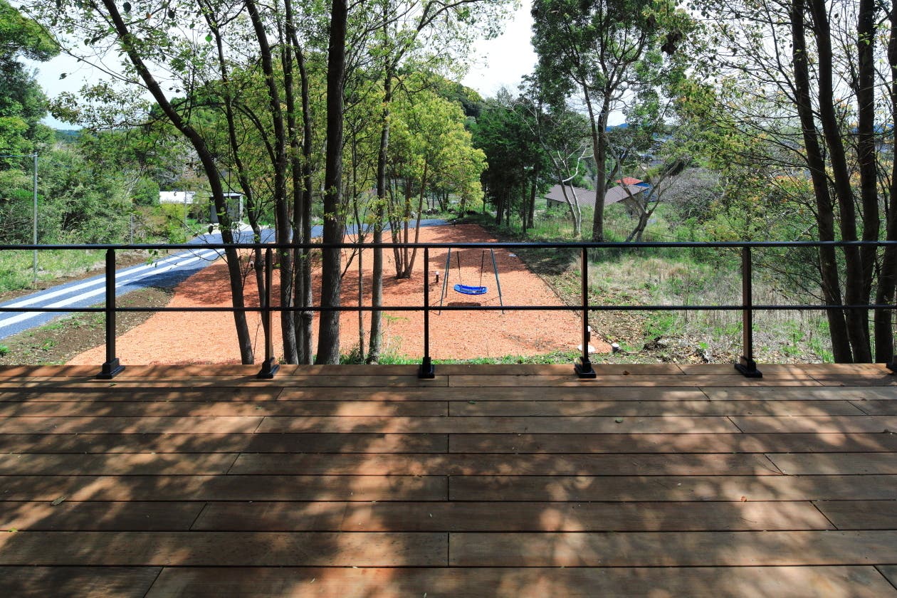 広大な自然と美しい緑に囲まれたVillaとGardenの写真2